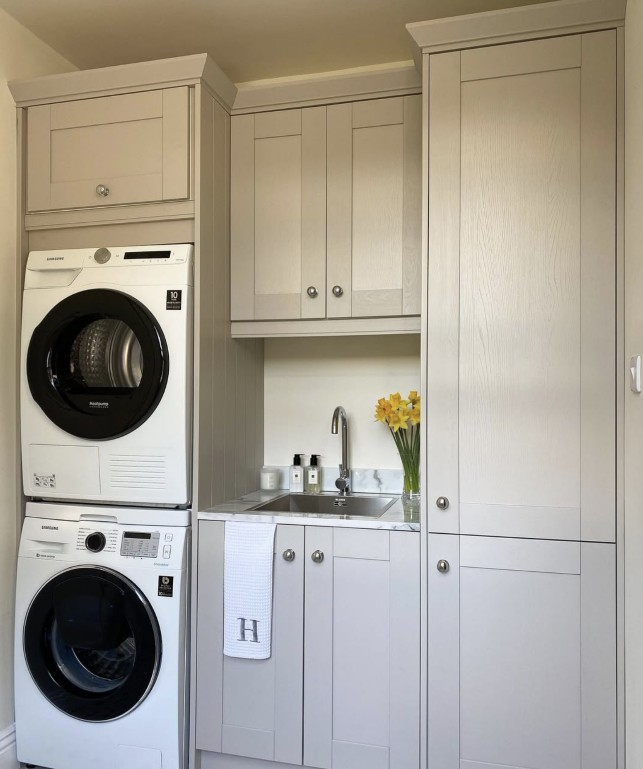 21 Small Laundry Room Ideas with Stacked Washer-Dryers. - Tool Trip