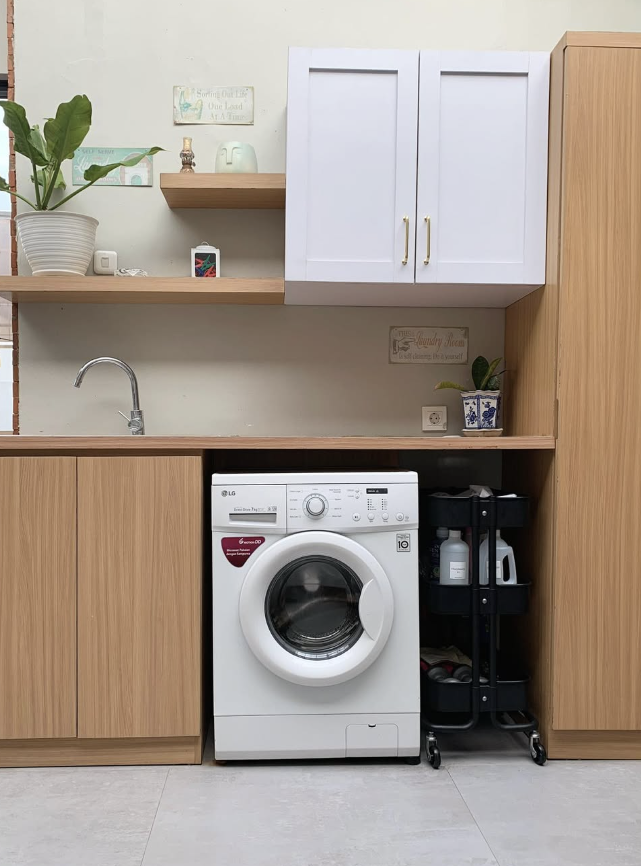 15 Small Laundry Room Ideas with a Sink to Try - Tool Trip
